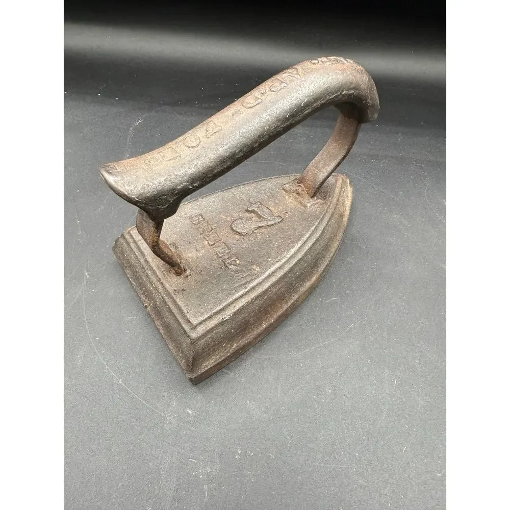 Sad Iron | Accents | Antique Sad Iron 7 Cast Iron Rustic Decor | Poshmark